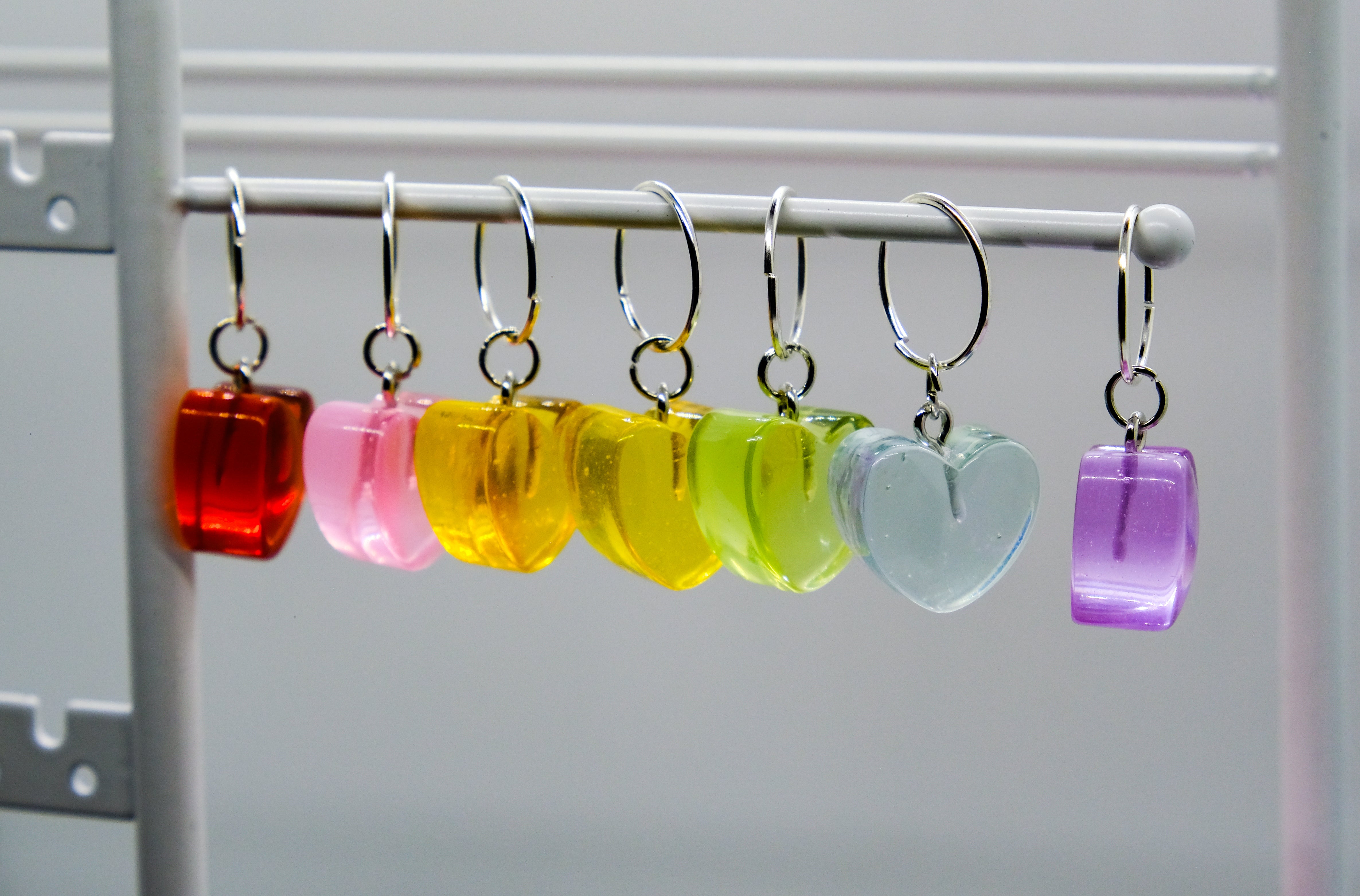 Rainbow Heart Charms - 7 pack